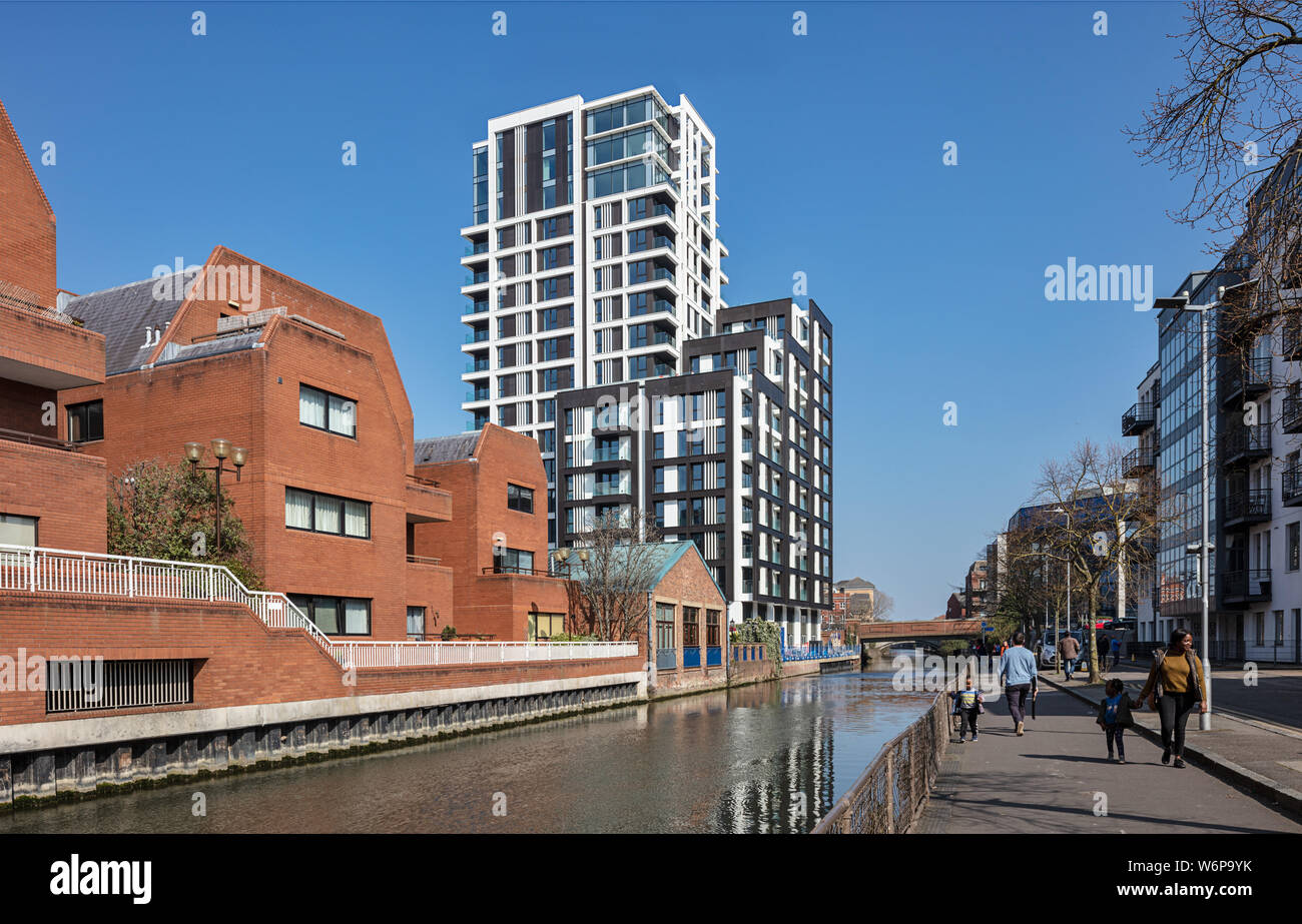 Verto apartments in Reading, Berkshire Stock Photo - Alamy