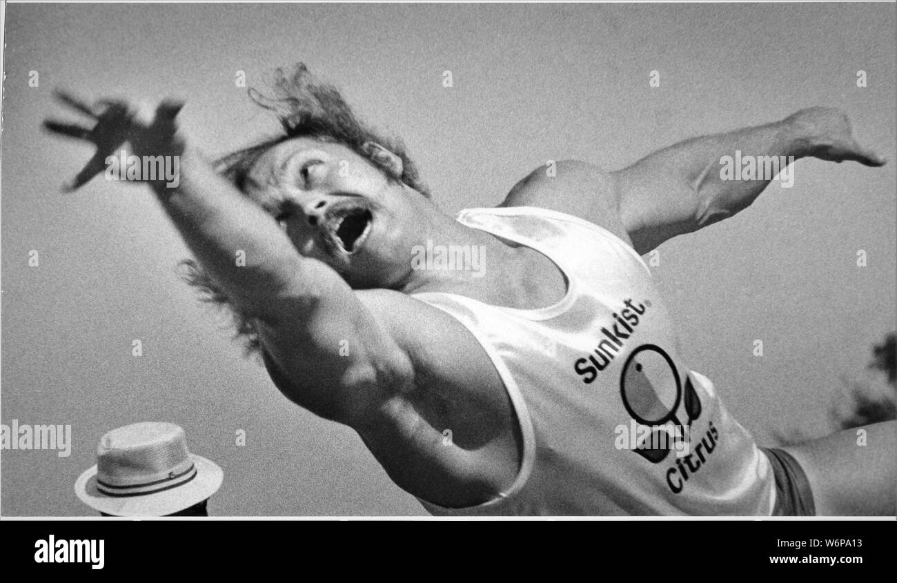 Shot put Black and White Stock Photos & Images - Alamy
