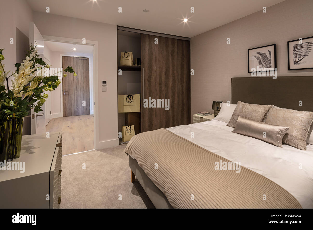 Verto apartments in Reading, Berkshire Stock Photo - Alamy
