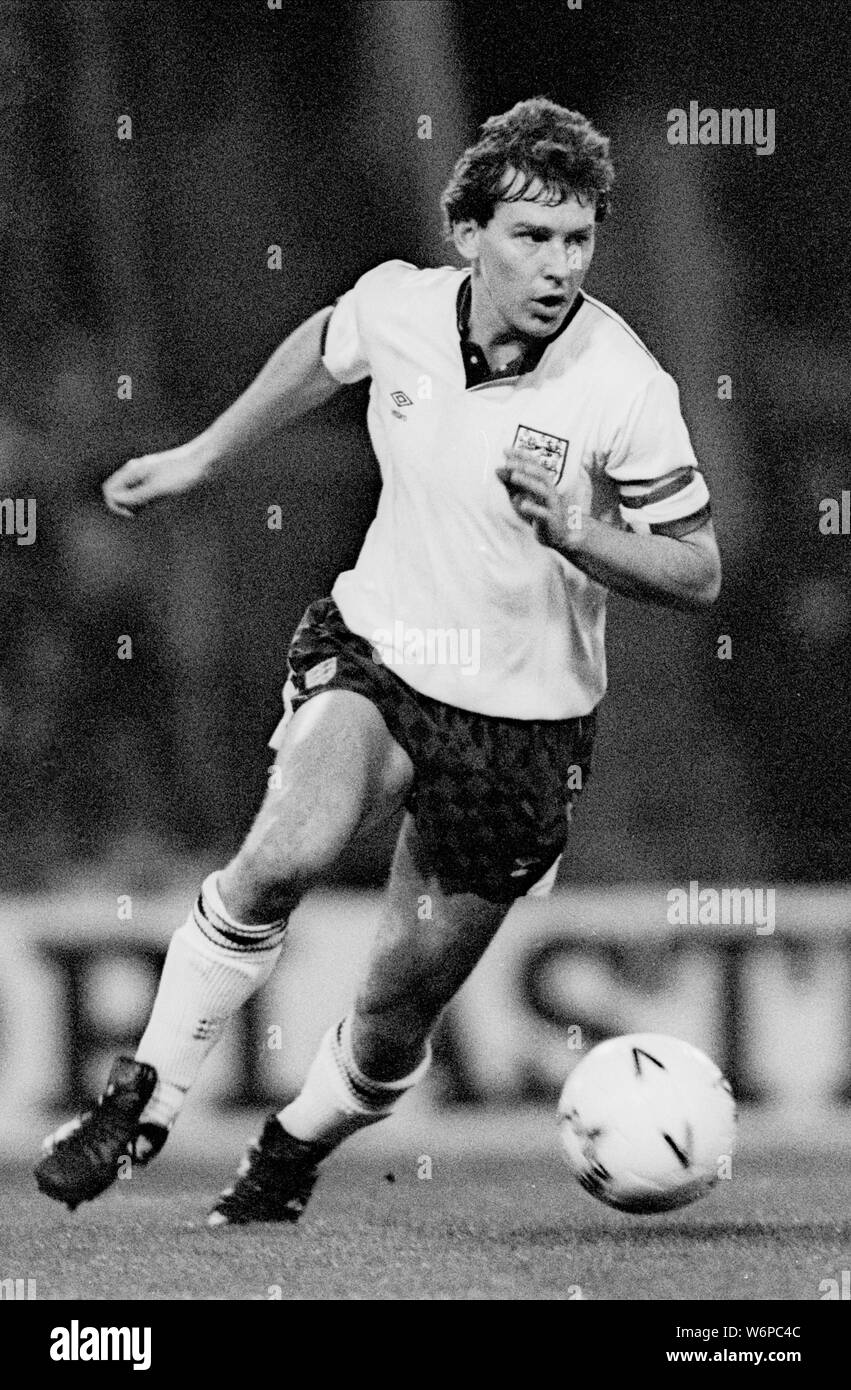 Bryan robson manchester united 1988 Black and White Stock Photos ...