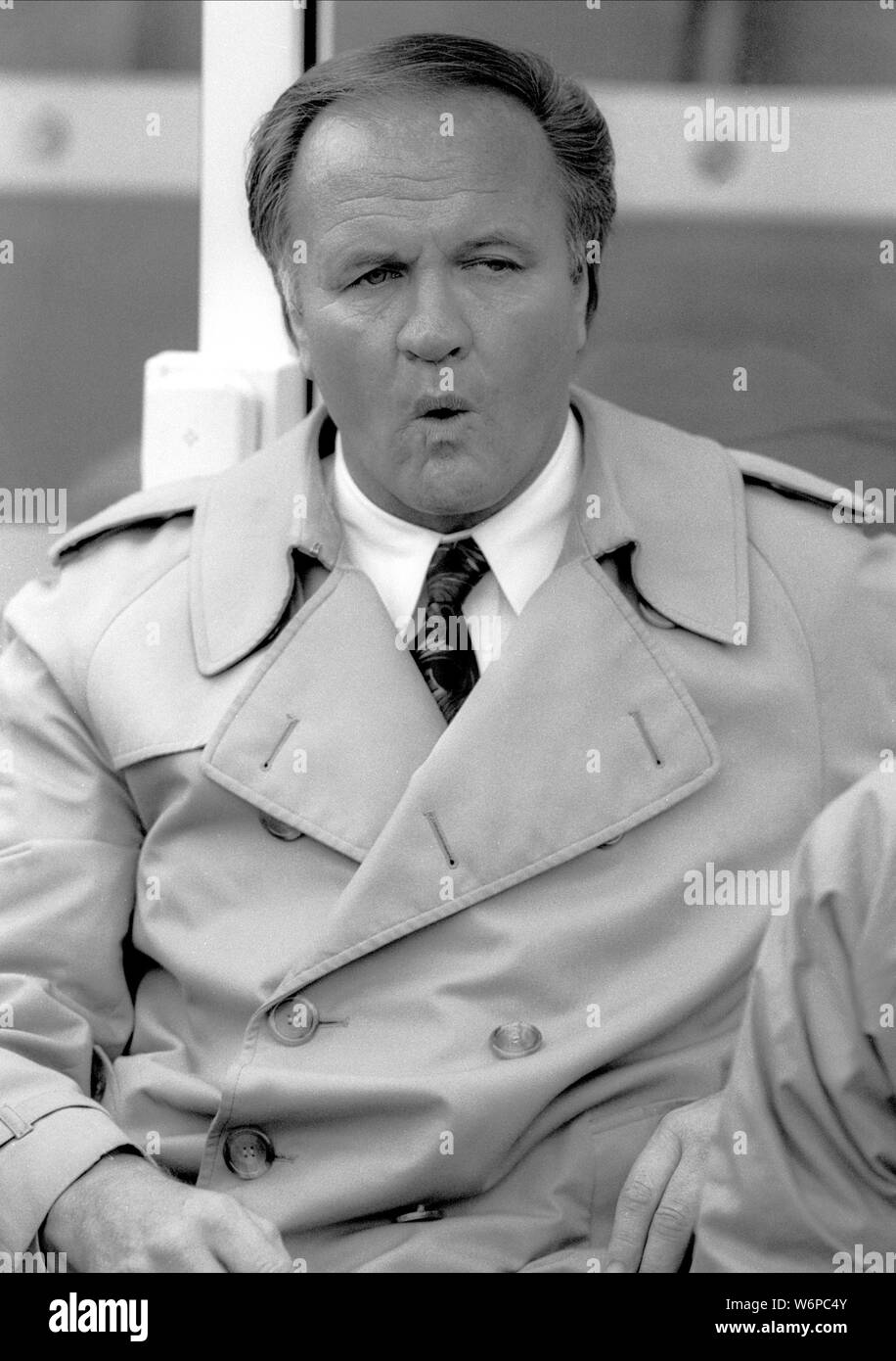 Ron atkinson hi-res stock photography and images - Alamy