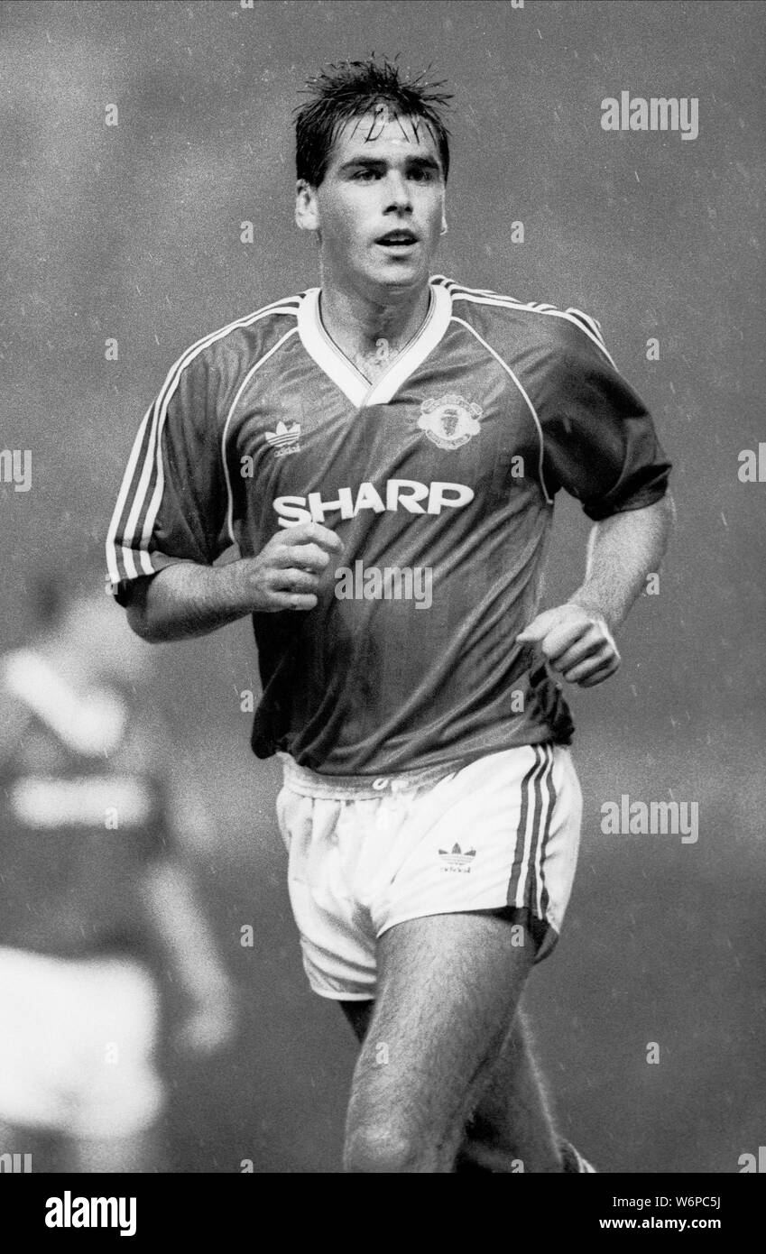 Neil webb hi-res stock photography and images - Alamy