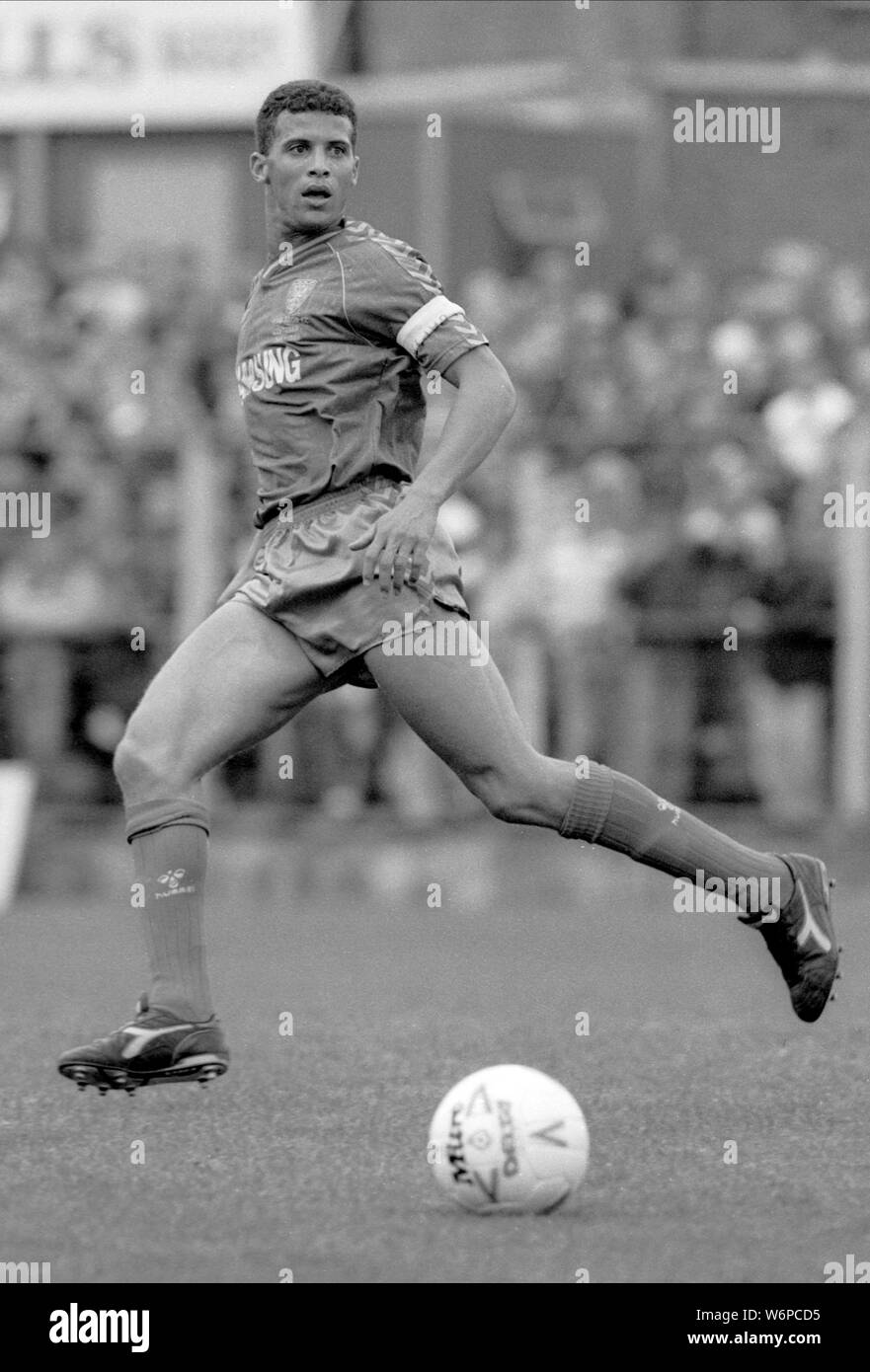 KEITH CURLE, WIMBLEDON FC, 1989 Stock Photo - Alamy