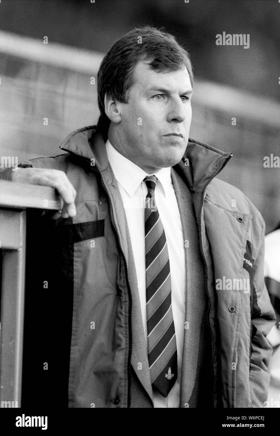 Joe royle oldham hi-res stock photography and images - Alamy