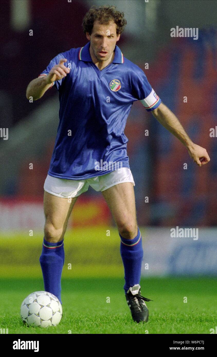 Franco baresi ac milan hi-res stock photography and images - Alamy