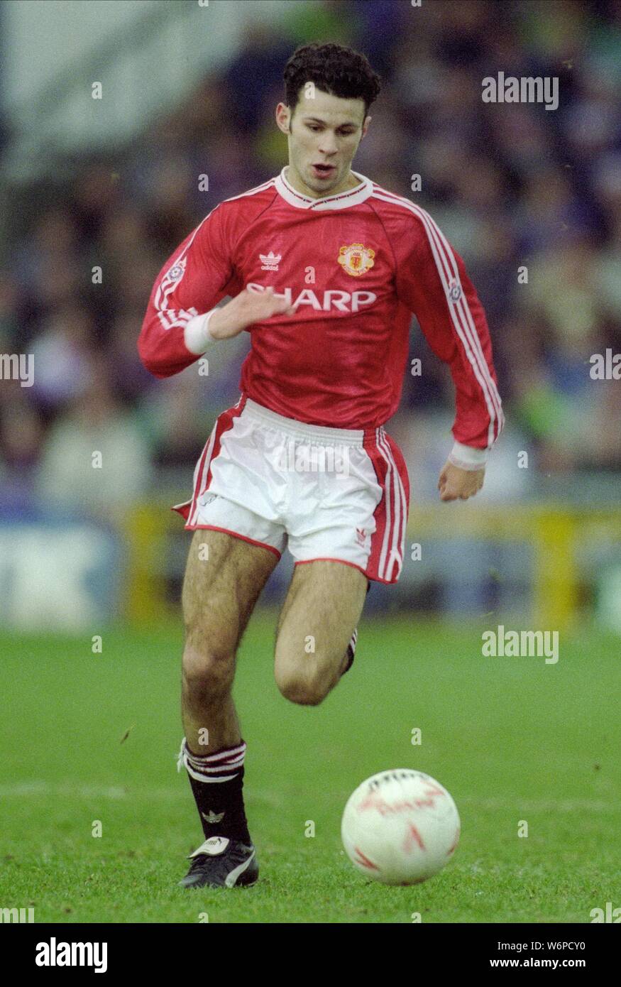 RYAN GIGGS, MANCHESTER UNITED FC, 1992 Stock Photo - Alamy