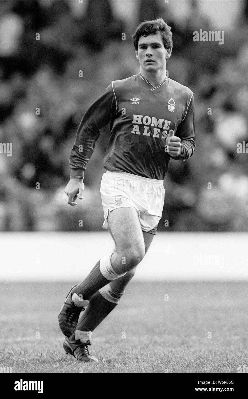 NIGEL CLOUGH, NOTTINGHAM FOREST FC, 1987 Stock Photo - Alamy