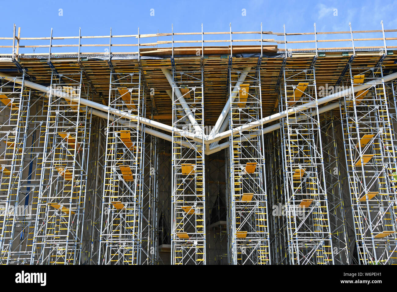 Construction of a new factory building Stock Photo - Alamy