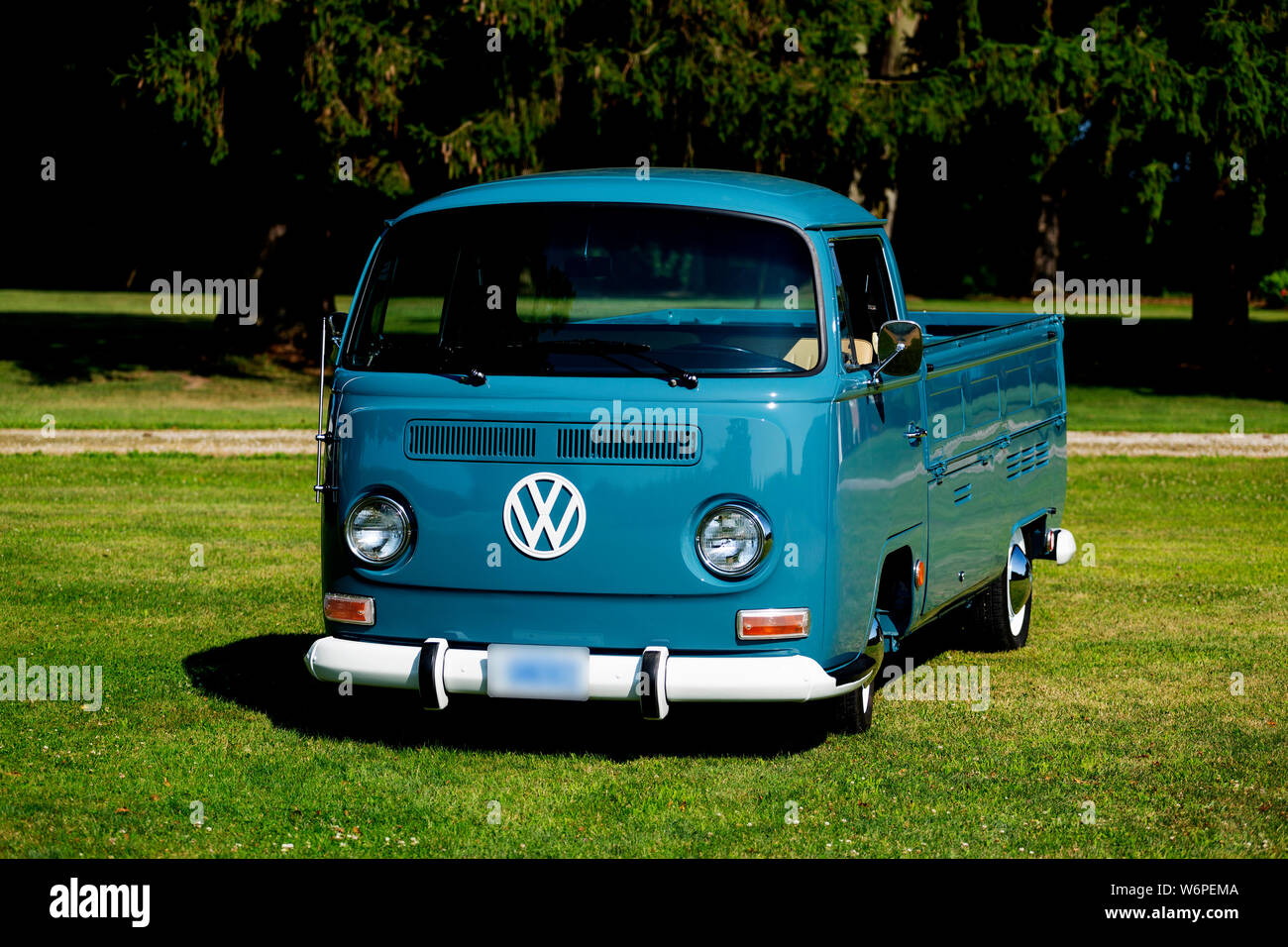 1968 Volkswagen Bus/Vanagon Stock Photo - Alamy