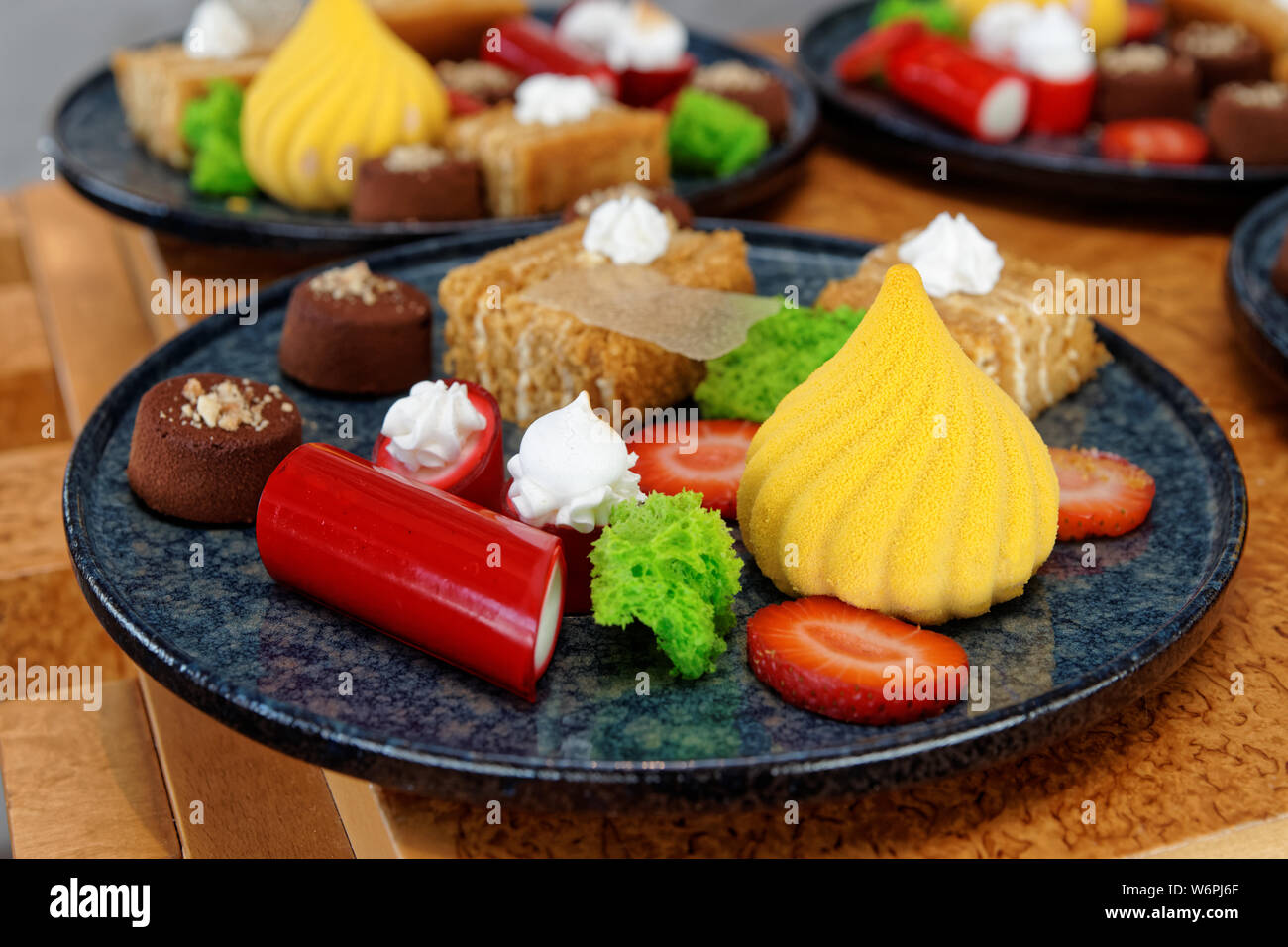 Gel sweets hi-res stock photography and images - Alamy