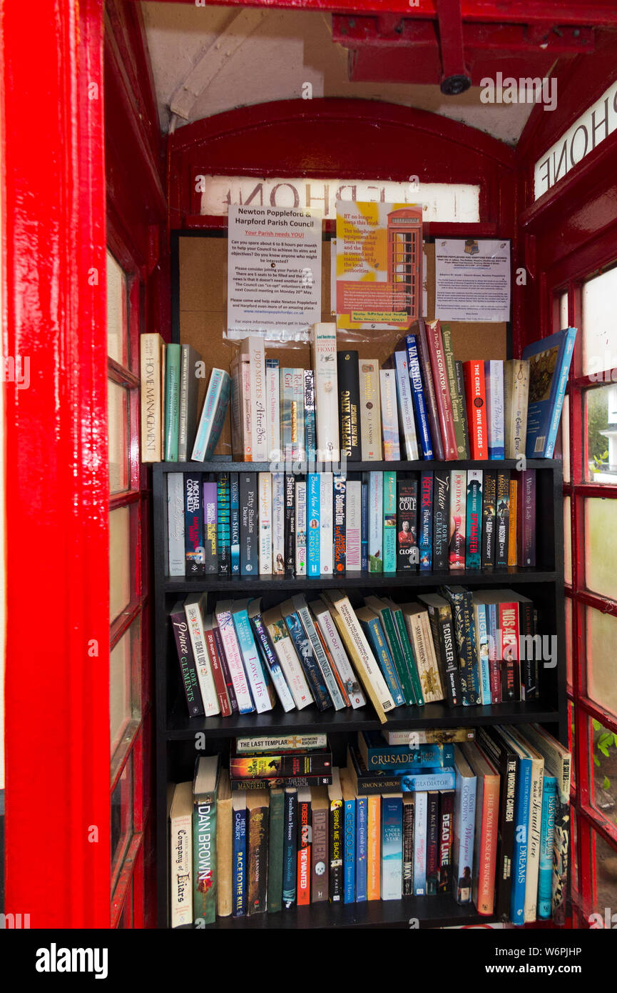 Iconic red gpo telephone boxes hi-res stock photography and images - Alamy