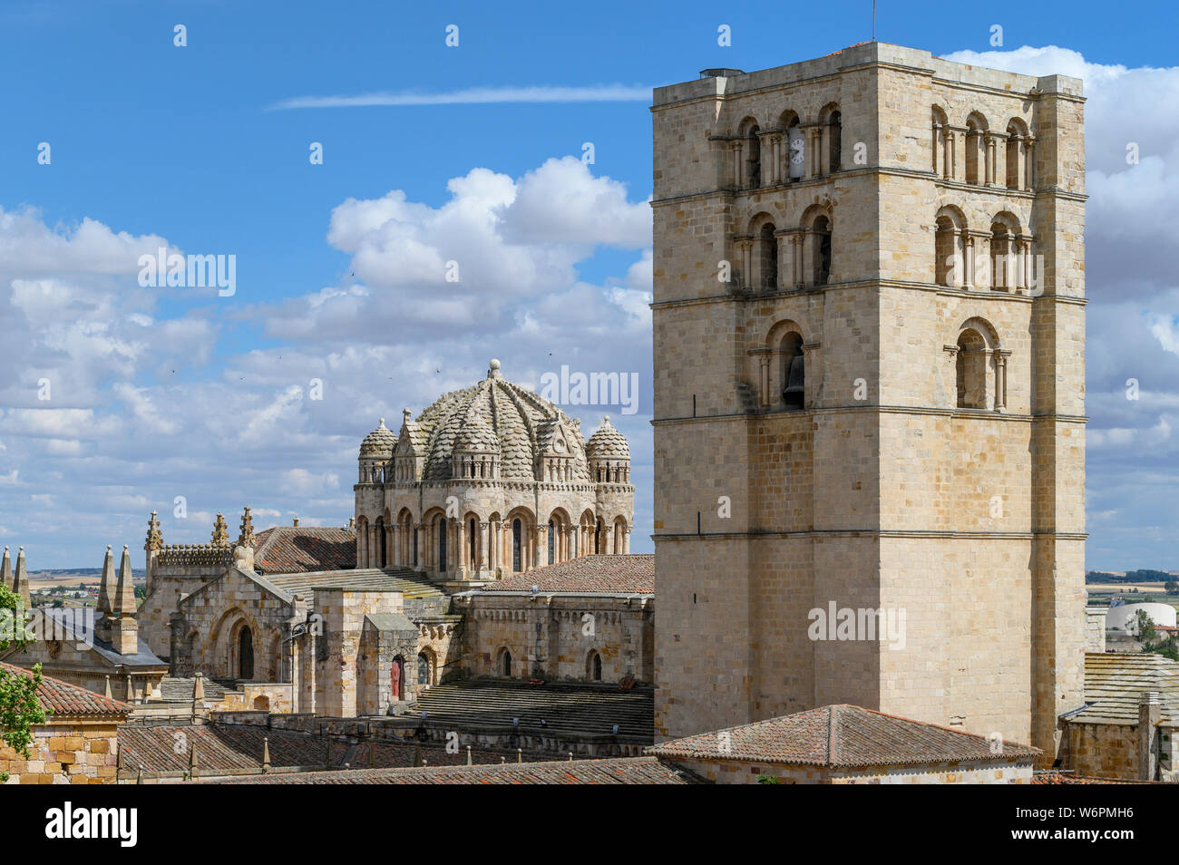 The 12/13th century dome and bell tower of Zamora's Romanesque ...