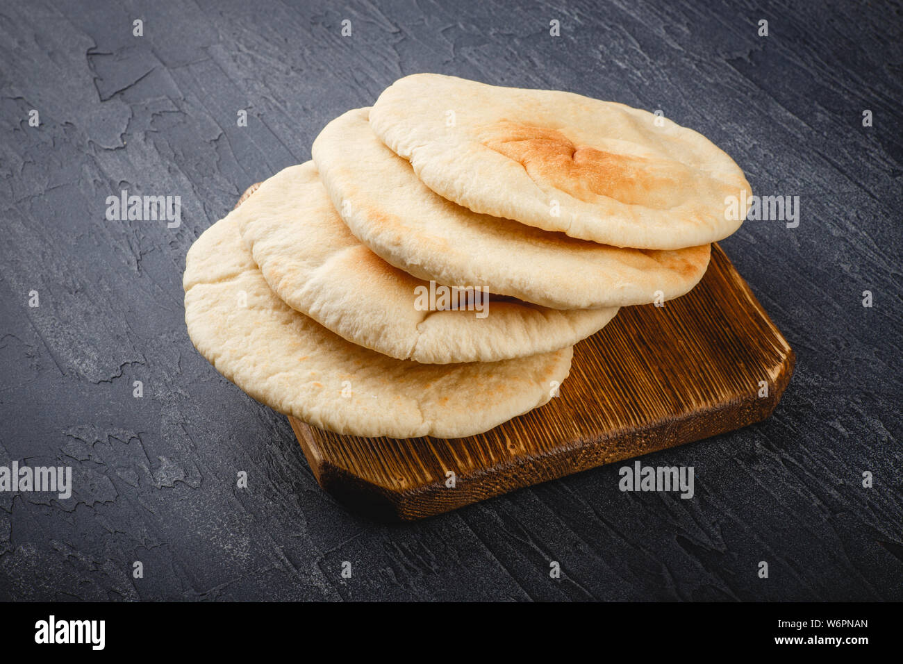 Arabic bread hi-res stock photography and images - Alamy