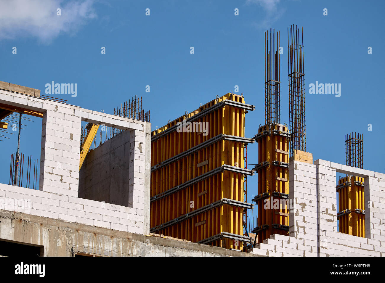 Construction of a high rise building, the formation of cement supports ...