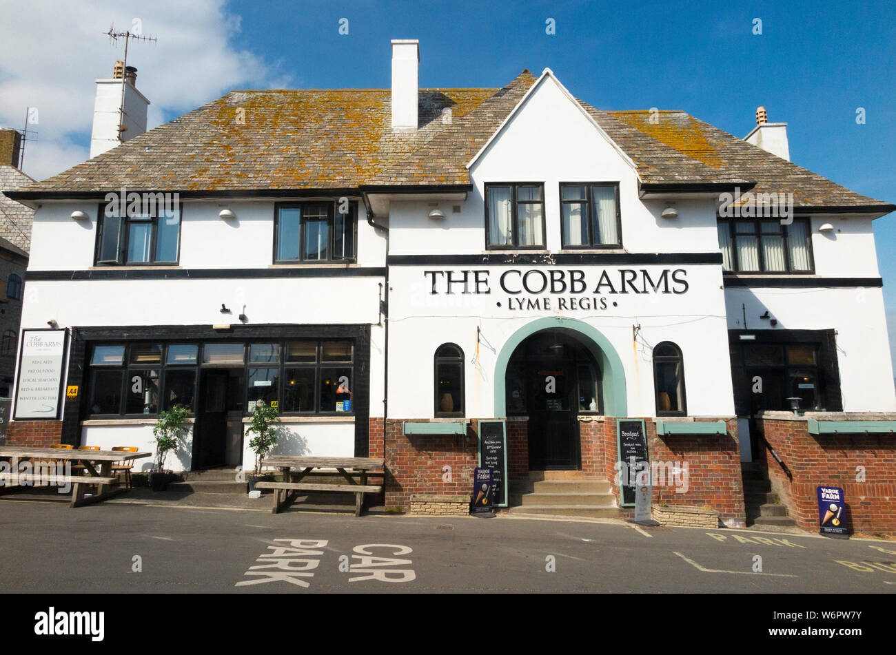 The Cobb Arms pub / public house. Lyme Regis. West Dorset. UK (110 ...