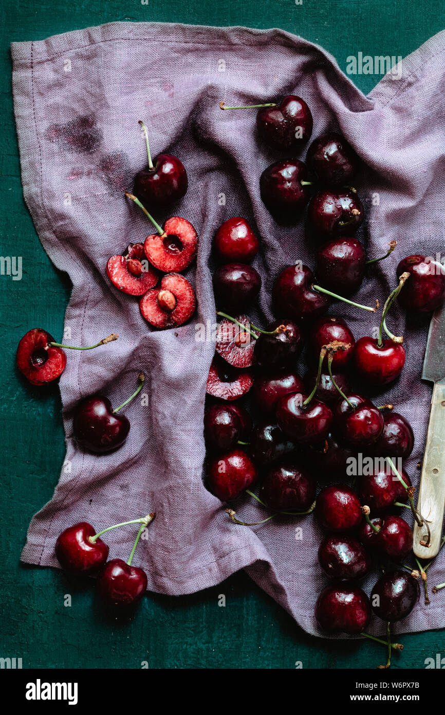 Cherry pitting hi-res stock photography and images - Alamy
