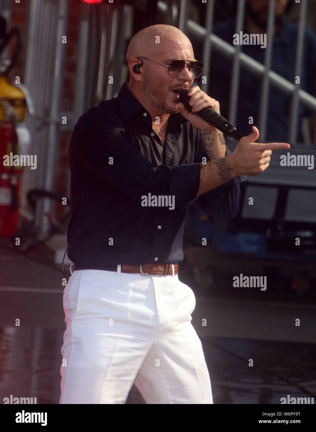 Pitbull singer 2019 hi-res stock photography and images - Alamy