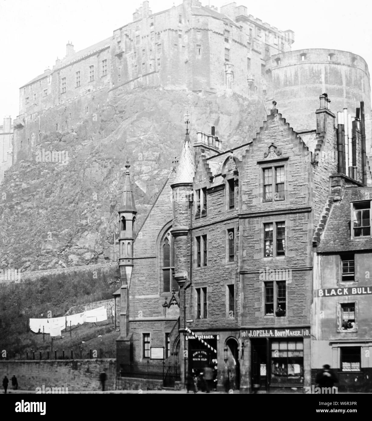 Old edinburgh castle Black and White Stock Photos & Images - Alamy