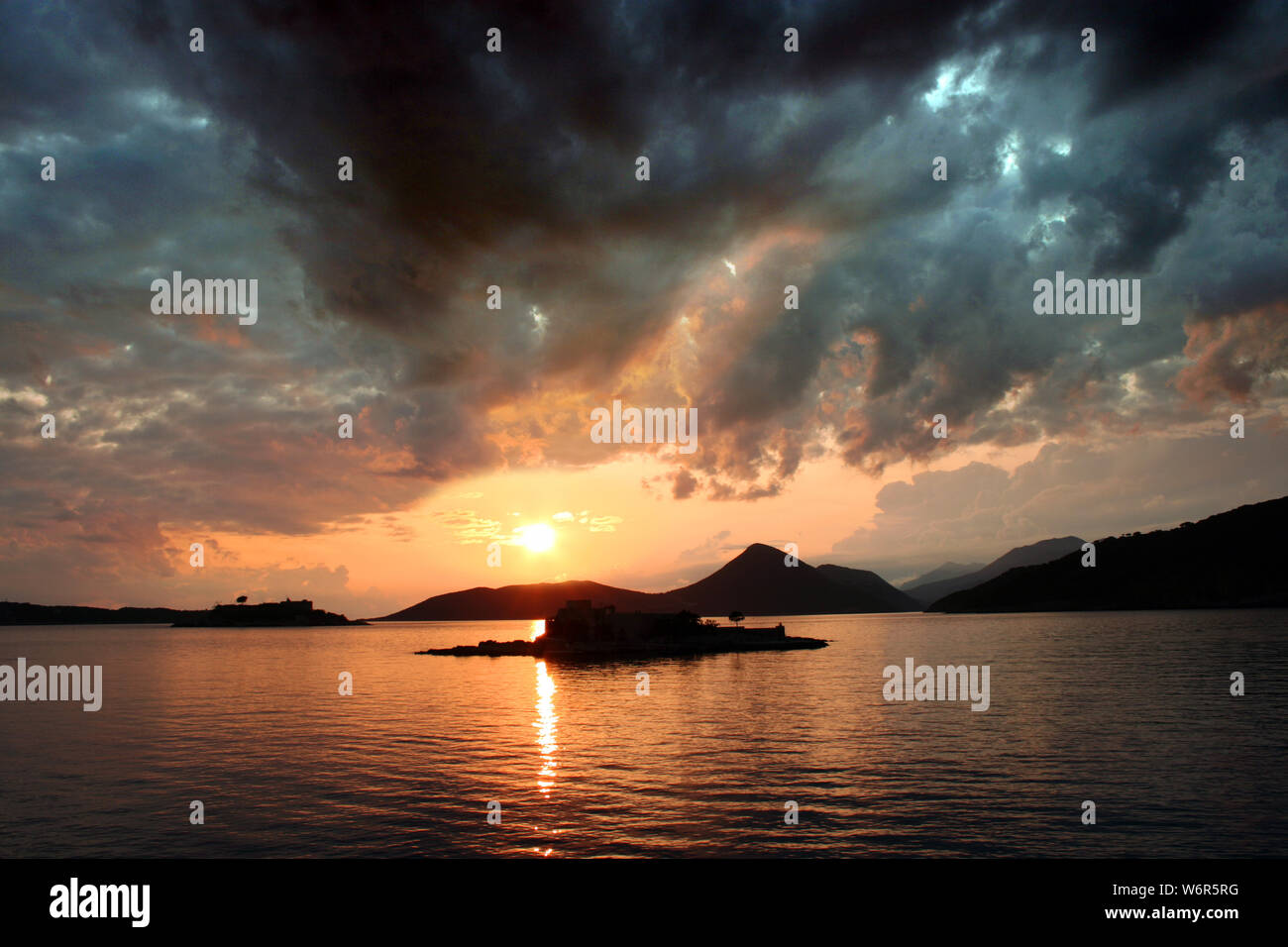 Fantastic sunset landscape with dramatic sky at Peninsula Lustica in ...