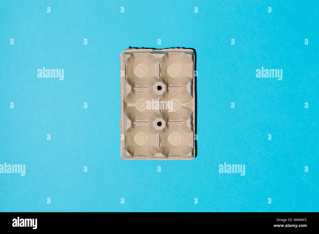 Isolation background hi-res stock photography and images - Alamy