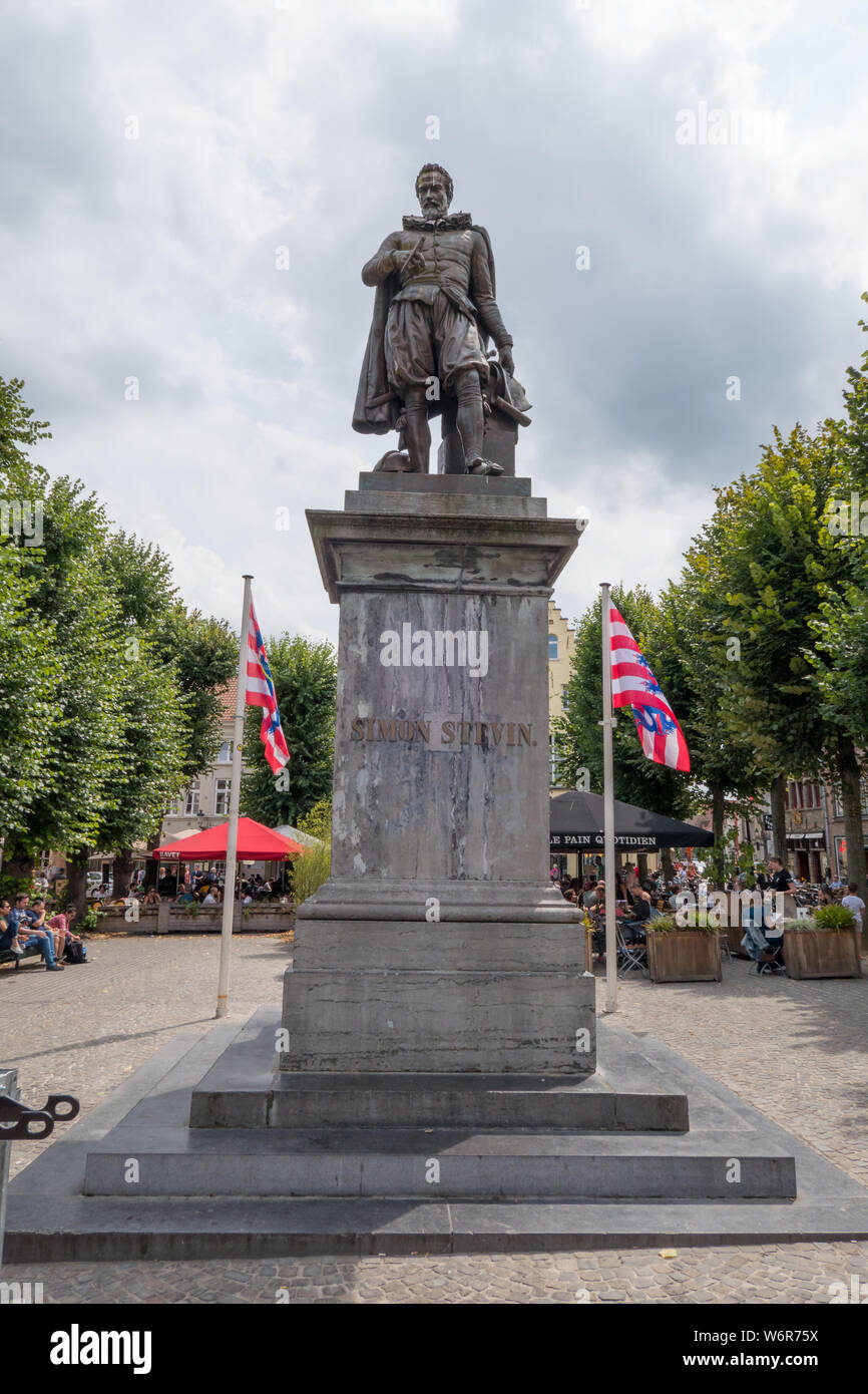 Simon stevin statue hi-res stock photography and images - Alamy