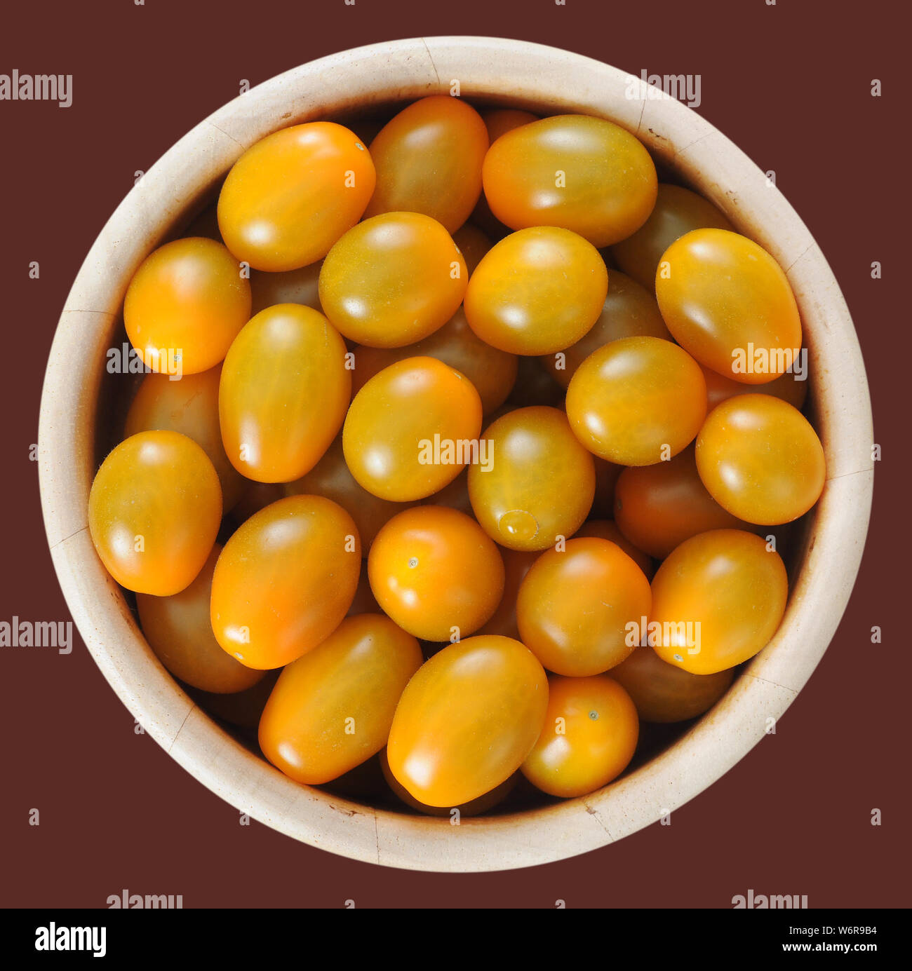 Yellow grape tomato hi-res stock photography and images - Alamy
