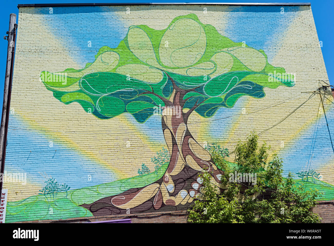 Montreal community mural hi-res stock photography and images - Alamy