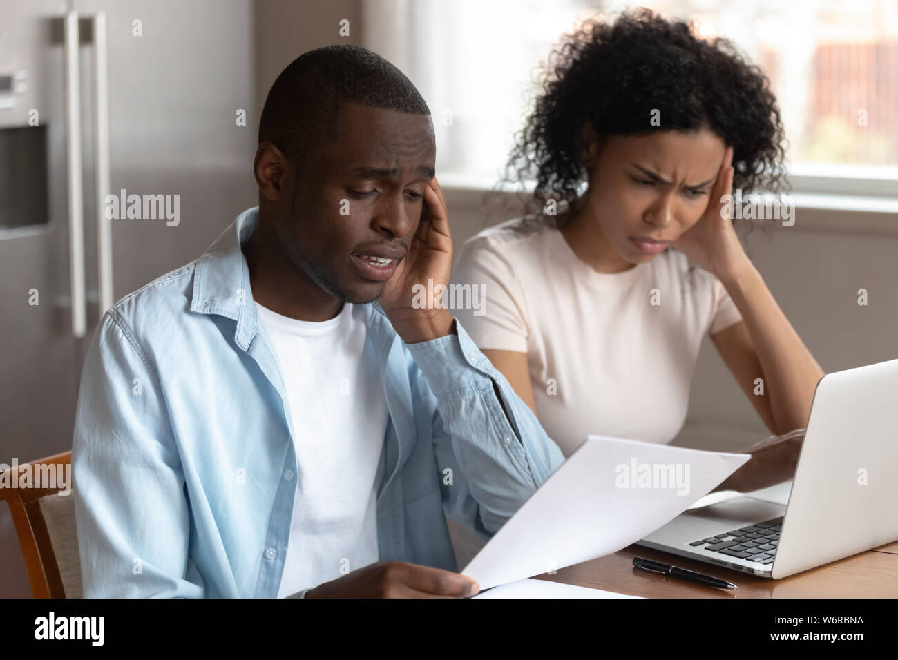 Ebanking expenses hi-res stock photography and images - Alamy