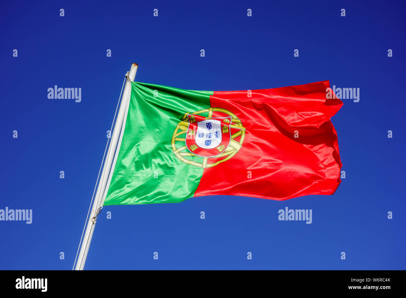 Flag of portugal wave hi-res stock photography and images - Alamy