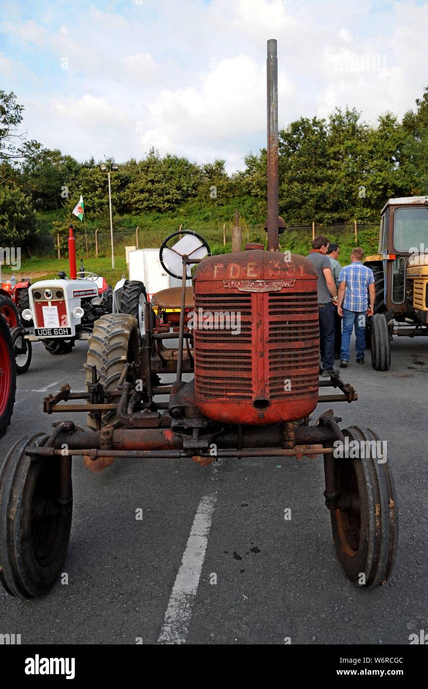 An International Harvester tractor in a vintage tractor and machinery ...