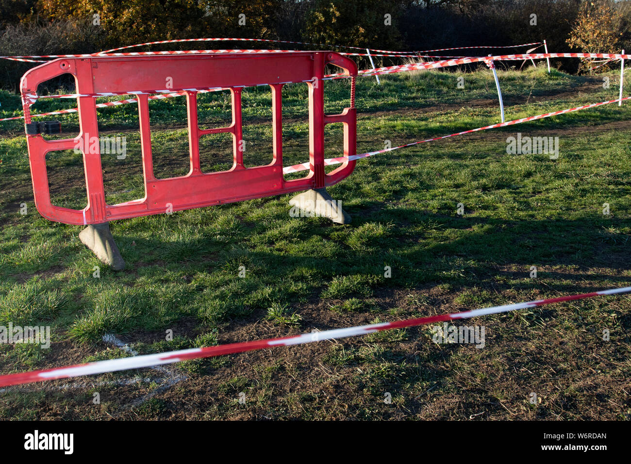 Physical barrier hi-res stock photography and images - Alamy