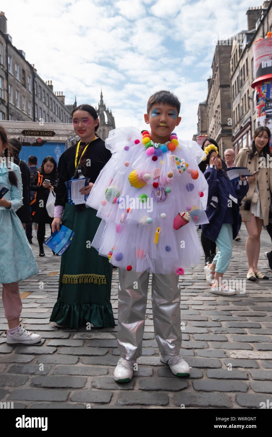 Edinburgh, Scotland, UK. 2nd August, 2019. A performer on the Royal ...
