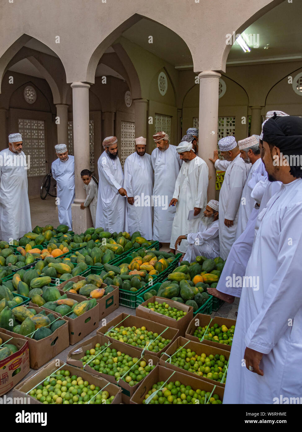 Omani people hi-res stock photography and images - Alamy