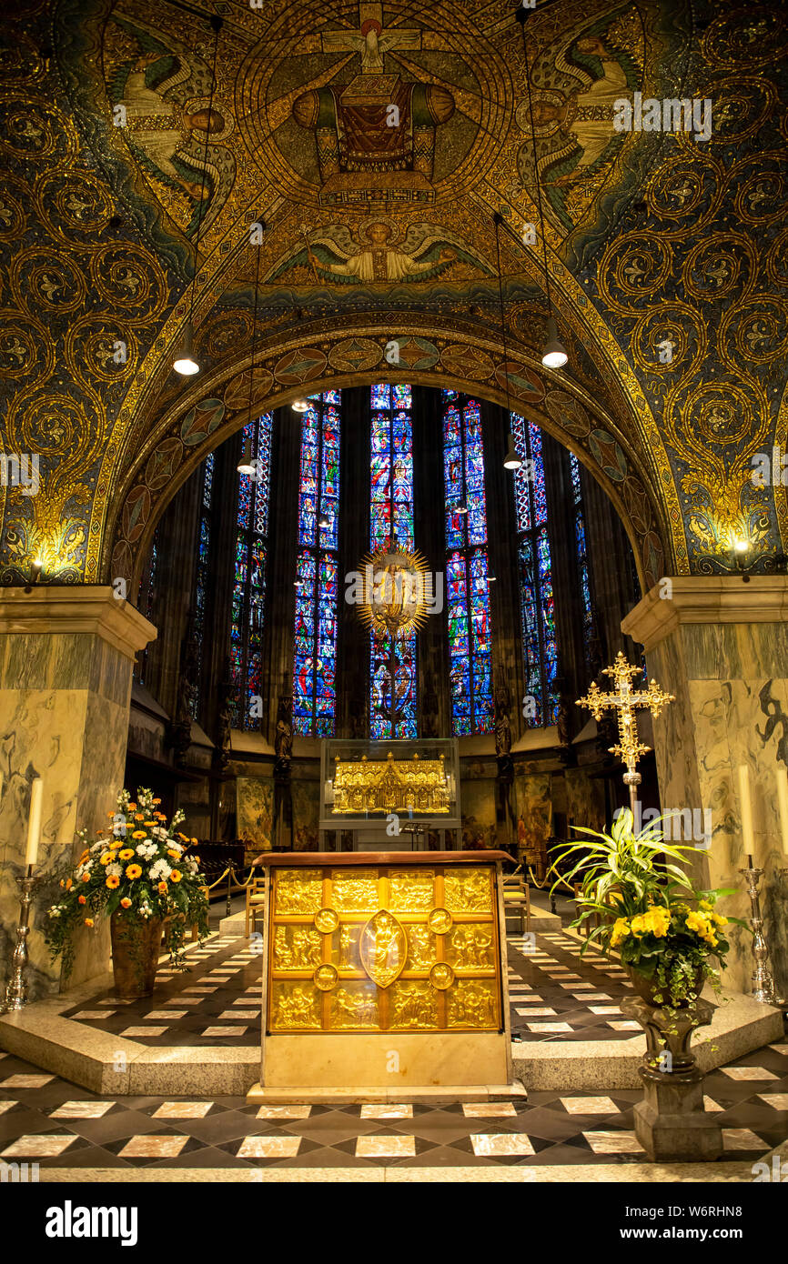 Aachen Cathedral, Aachen Cathedral or Aachen Marienkirche, Madonna of ...