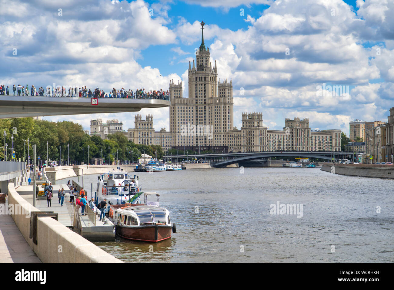 Moscow, Russia - JULY 06, 2019: Floating bridge of Zaryadye Park and ...