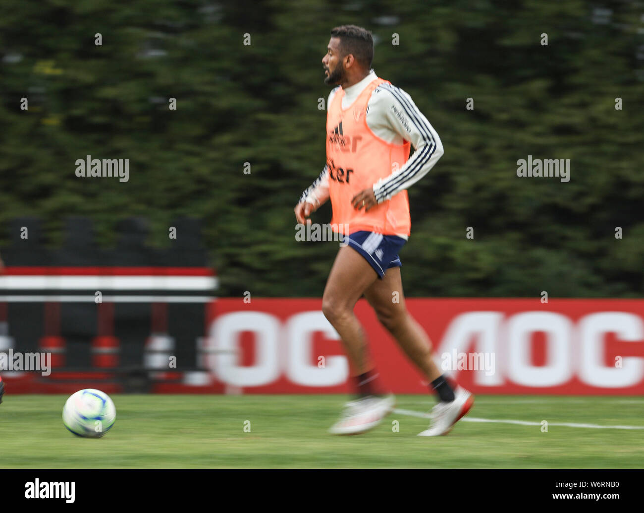 SÃO PAULO, SP - 02.08.2019: TREINO DO SÃO PAULO FC - Reinaldo during ...