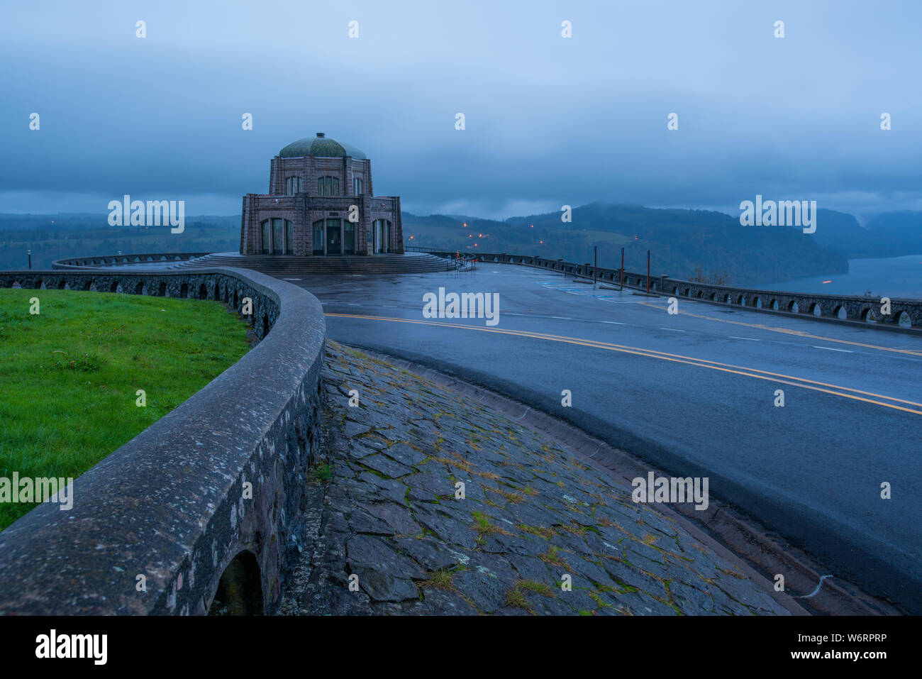 Portland oregon vista house hi-res stock photography and images - Alamy