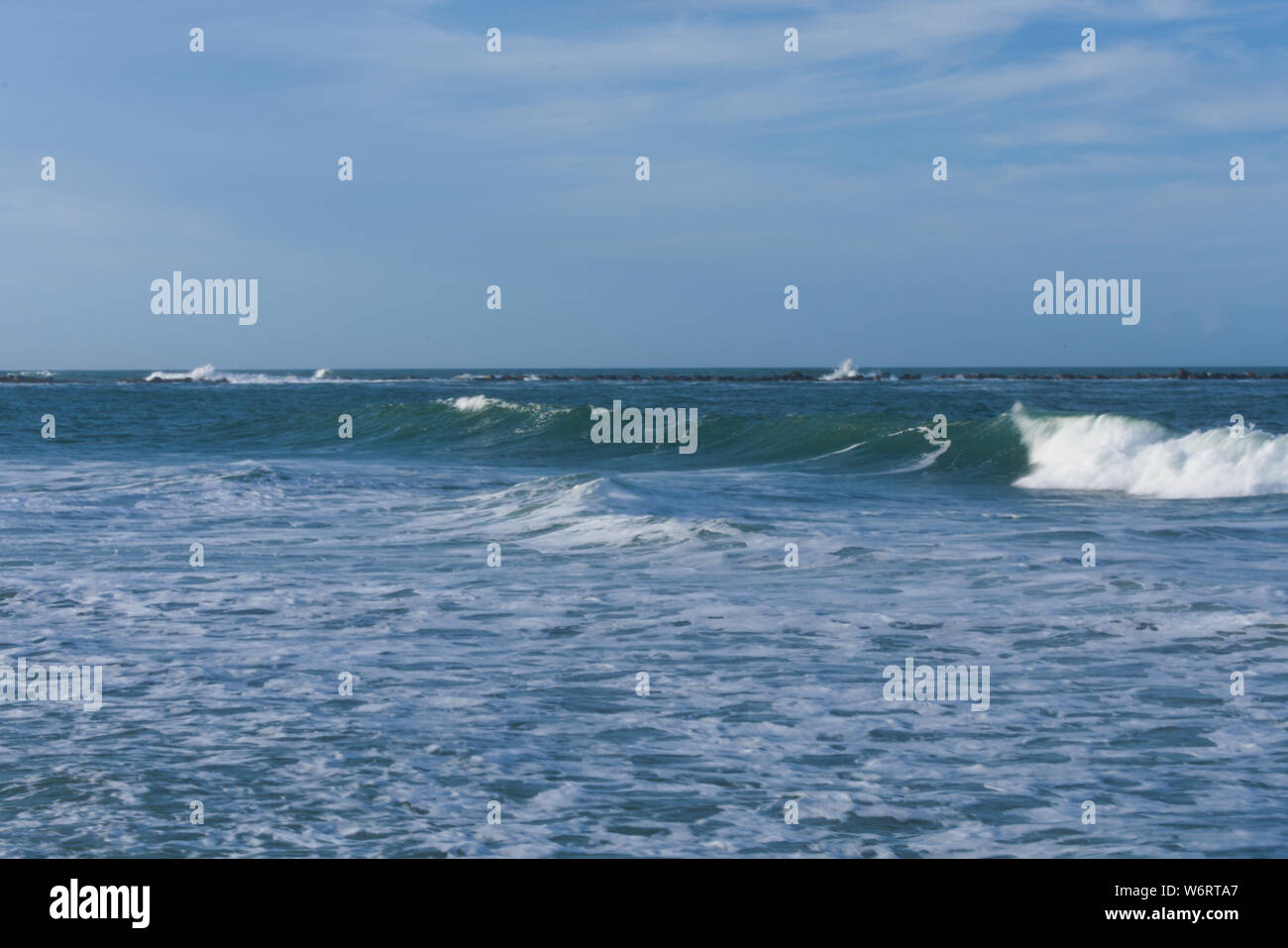 Surf waves beach hi-res stock photography and images - Alamy