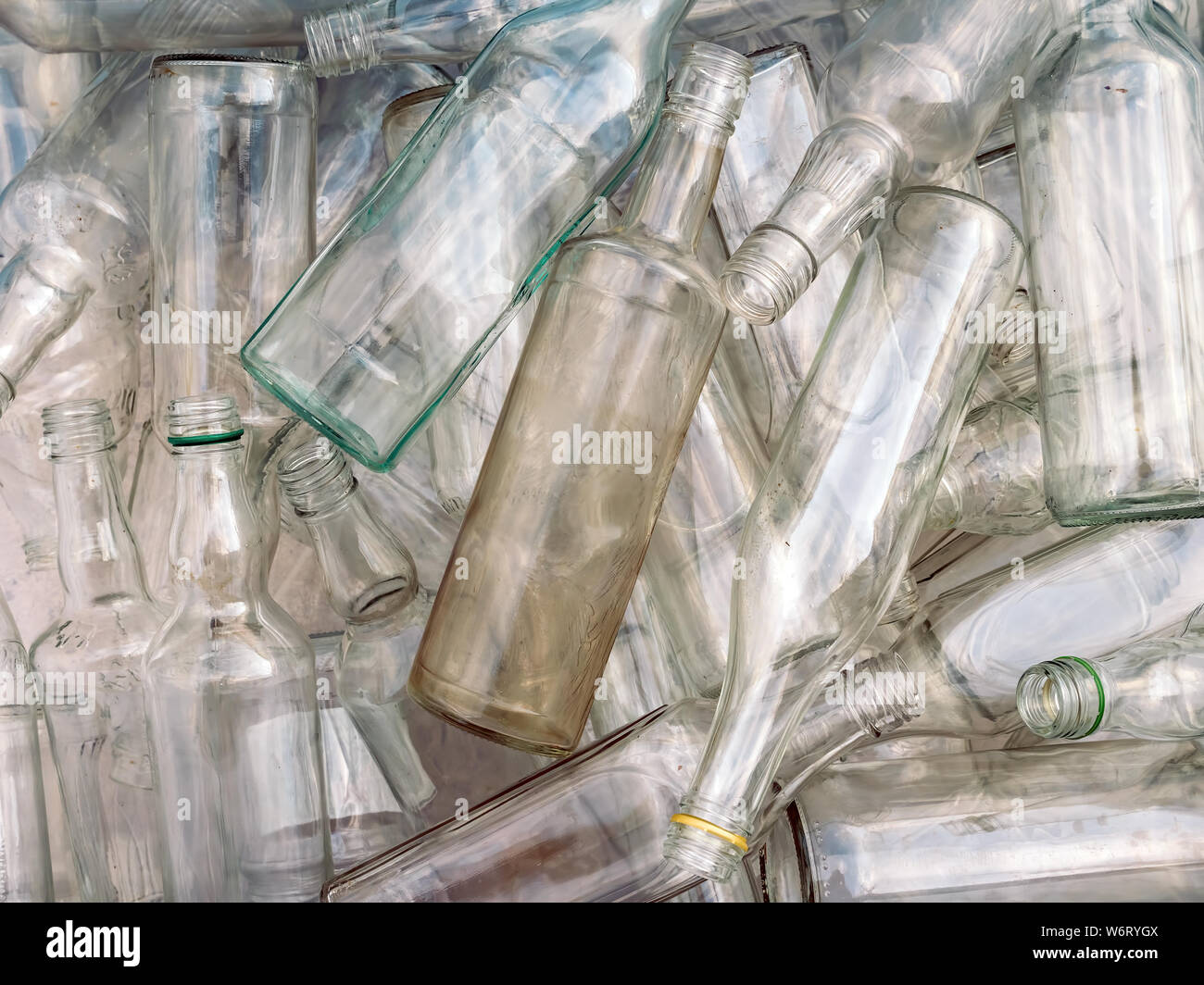 Pile of empty bottles hi-res stock photography and images - Alamy