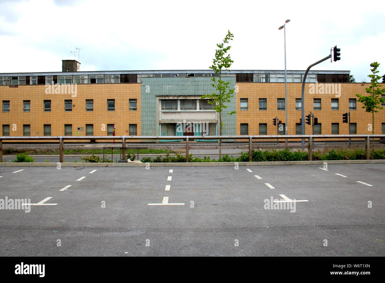 Leeds kirkstall road hi-res stock photography and images - Alamy