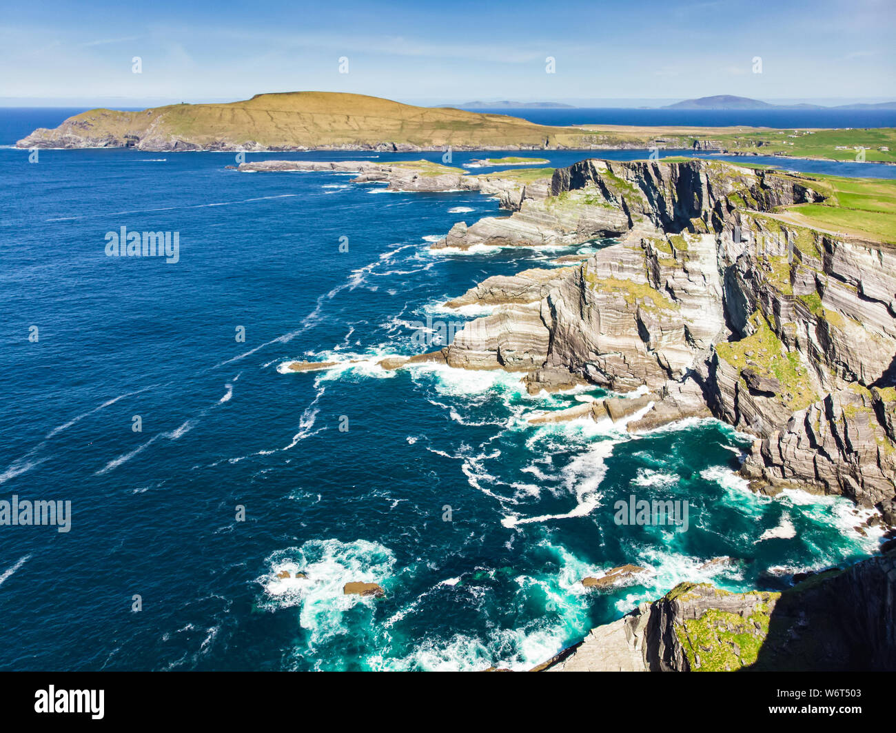 Amazing wave lashed Kerry Cliffs, widely accepted as the most ...