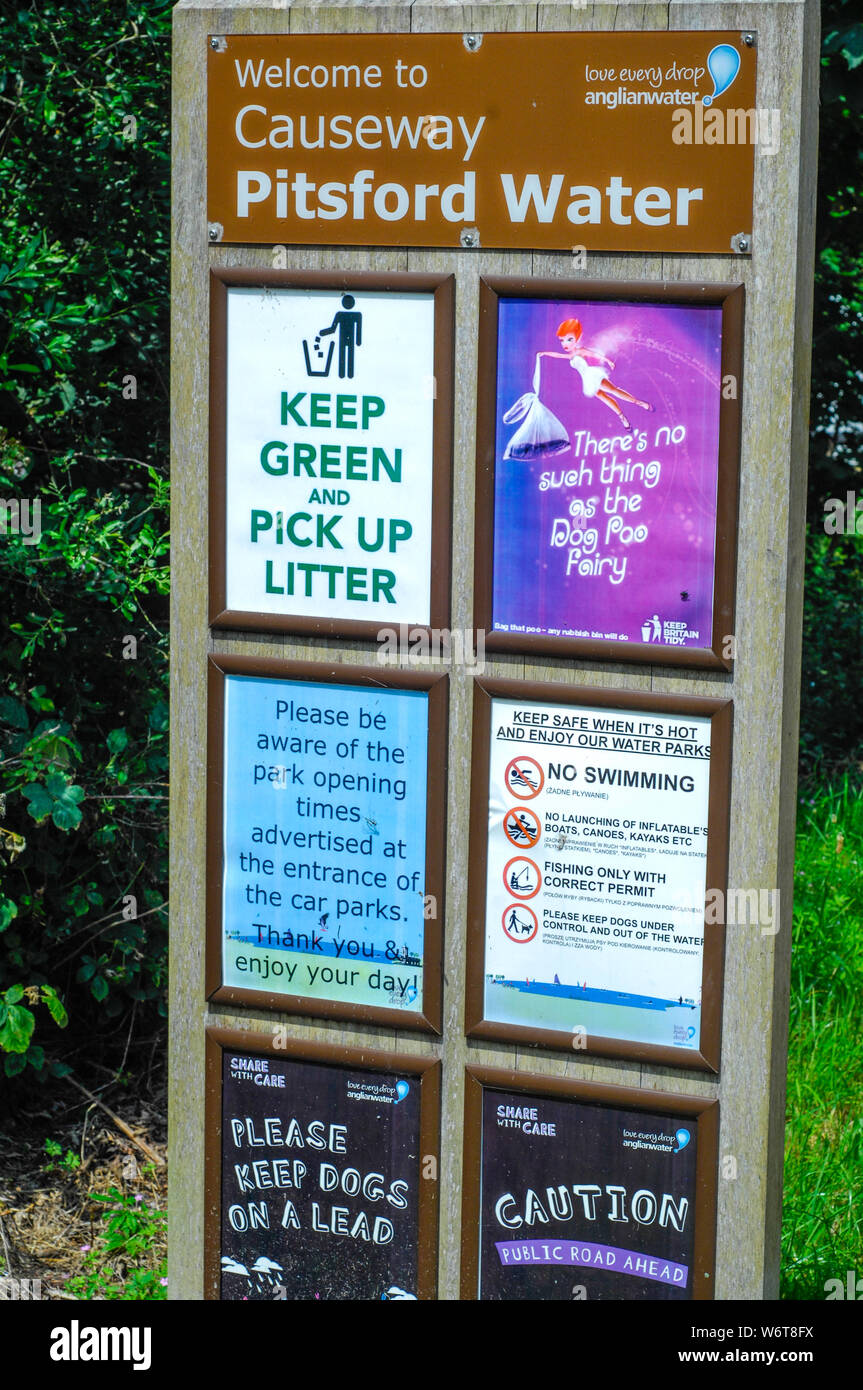 Pitsford reservoir signs Northamptonshire Stock Photo - Alamy