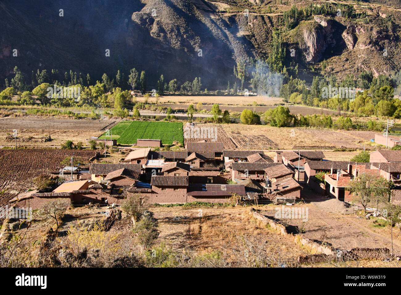 Tuscan roof in the village of Lamay, Huchuy Qosqo, Sacred Valley, Peru ...