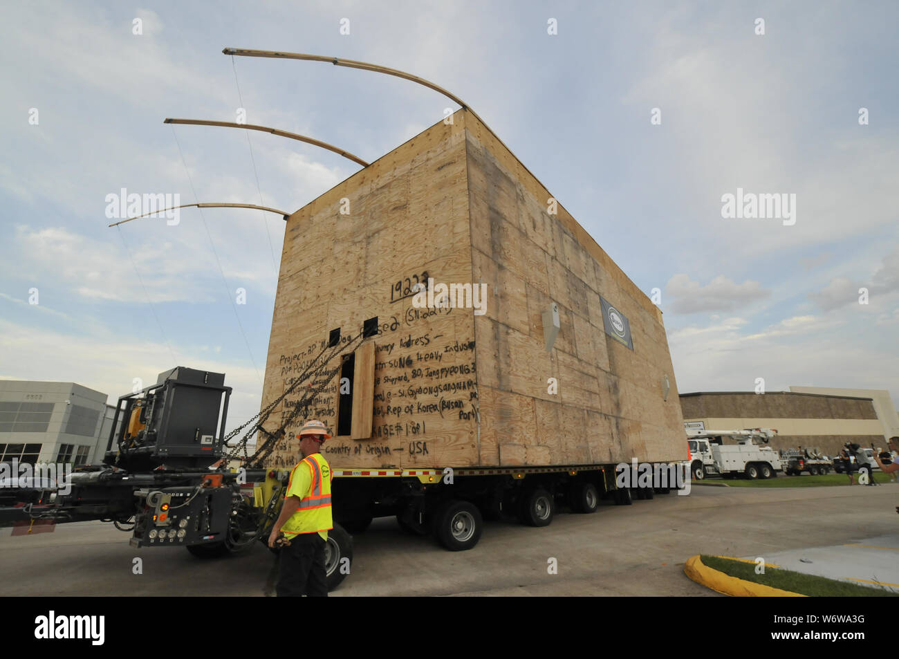 135 feet wide hi-res stock photography and images - Alamy