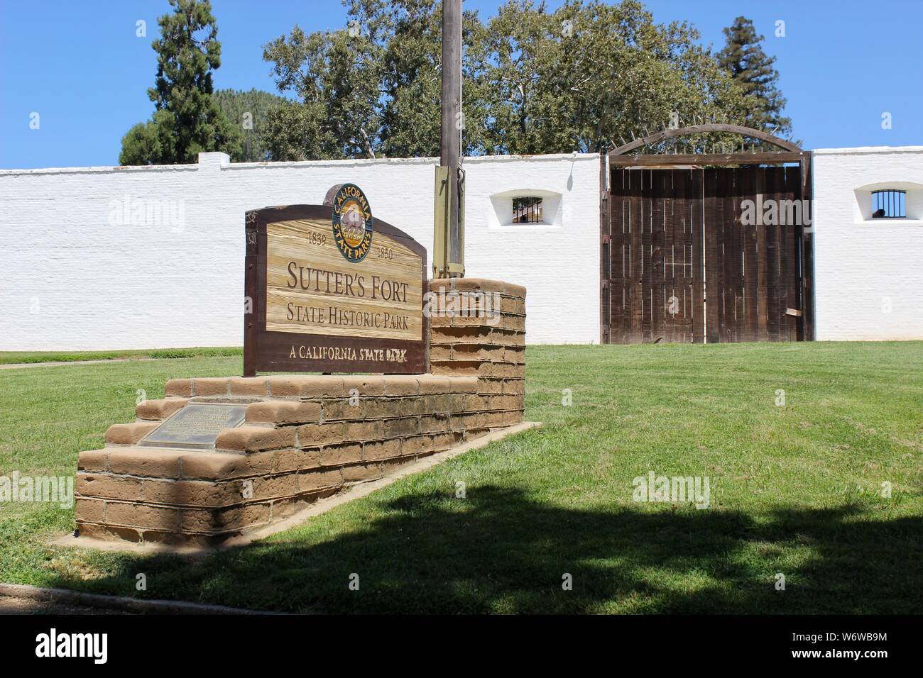 California sacramento sutter fort hi-res stock photography and images ...