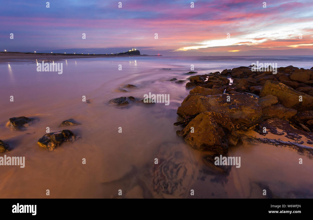 Beautiful morning sunrise at Nobbys Beach Newcastle Australia. Nobbys ...