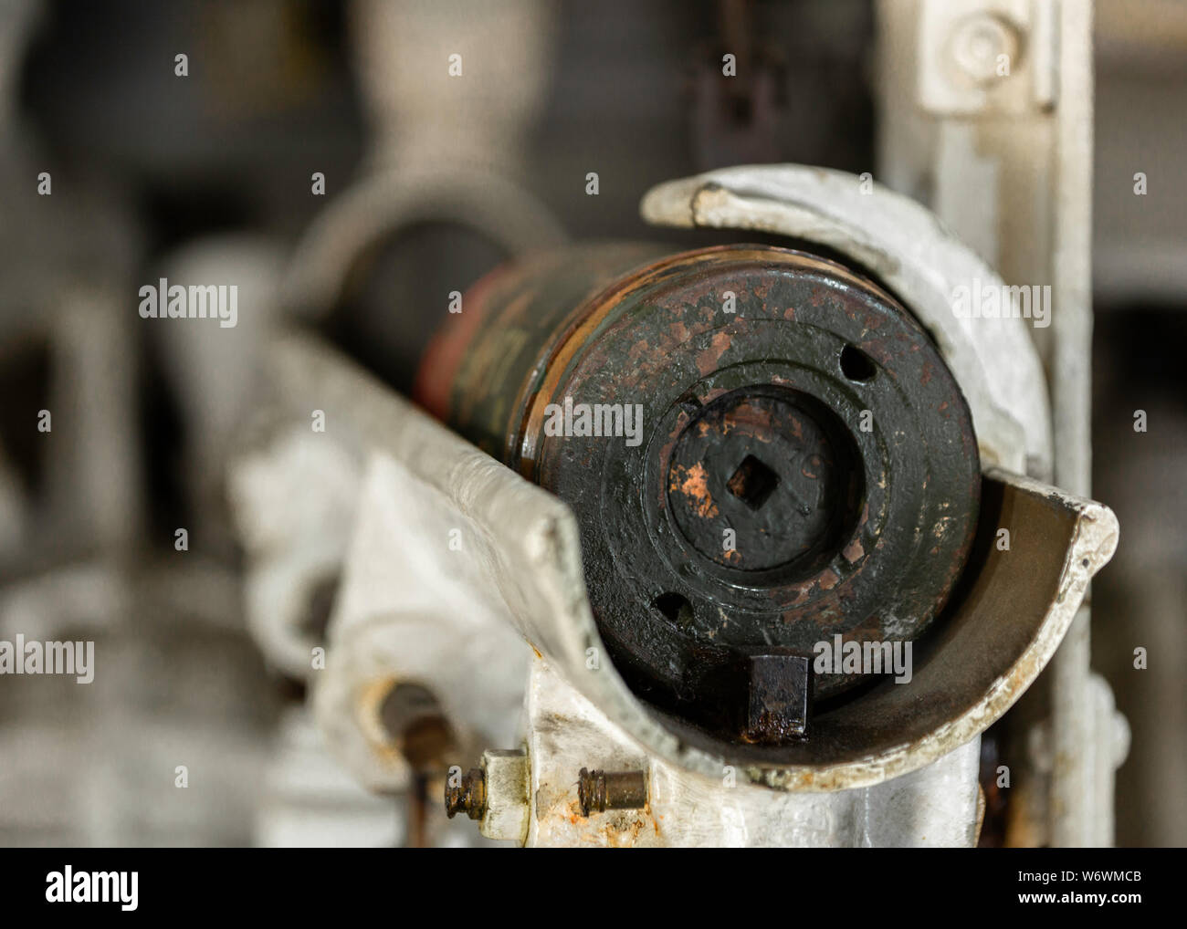 Army tank inside hi-res stock photography and images - Alamy