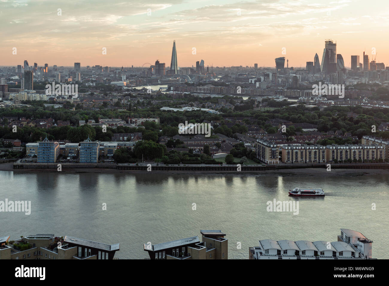 Panorama english city hi-res stock photography and images - Alamy