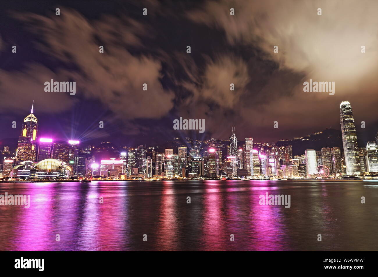 Victoria harbour hong kong architecture hi-res stock photography and ...