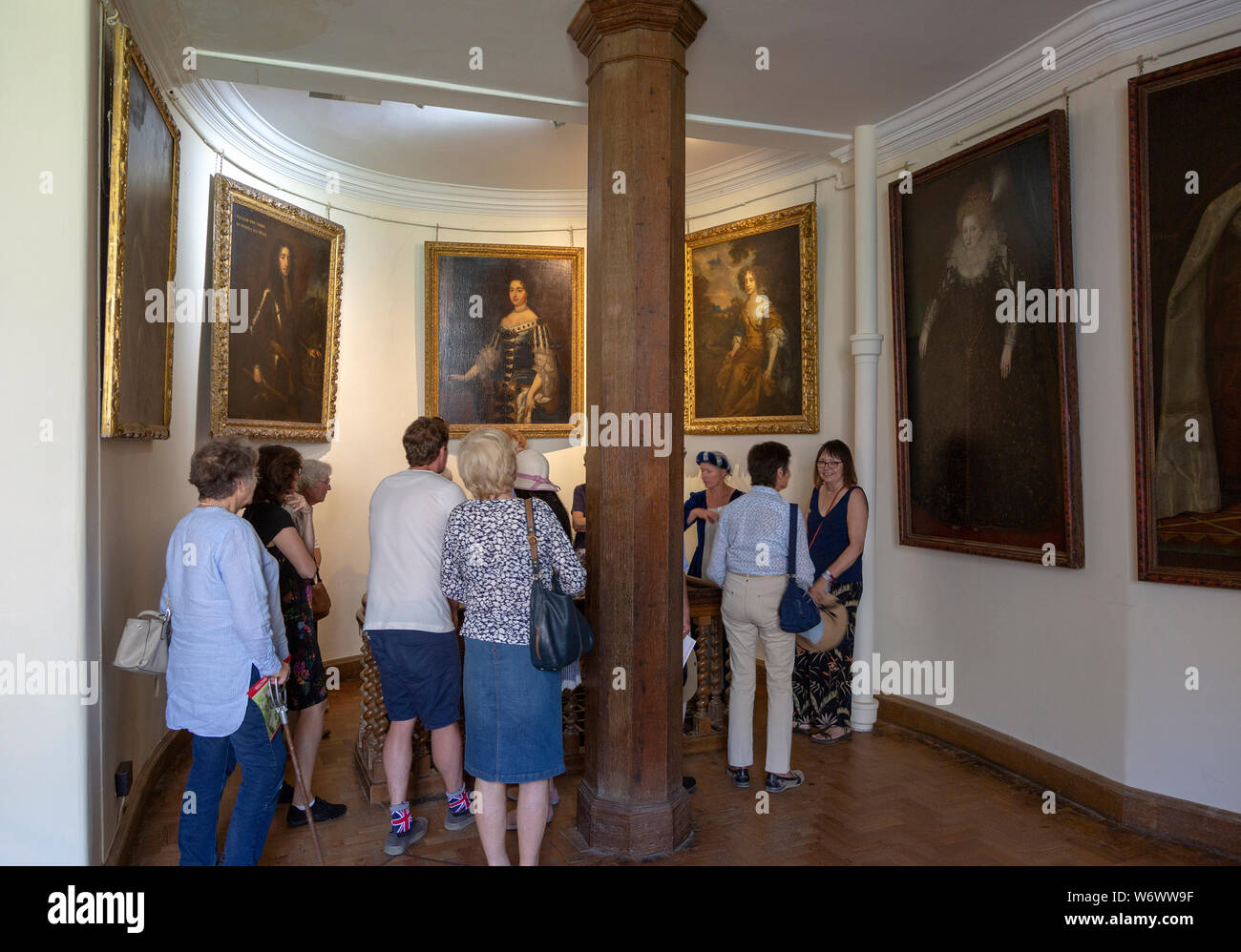 Guided tour around rooms inside Berkeley castle, Gloucestershire ...